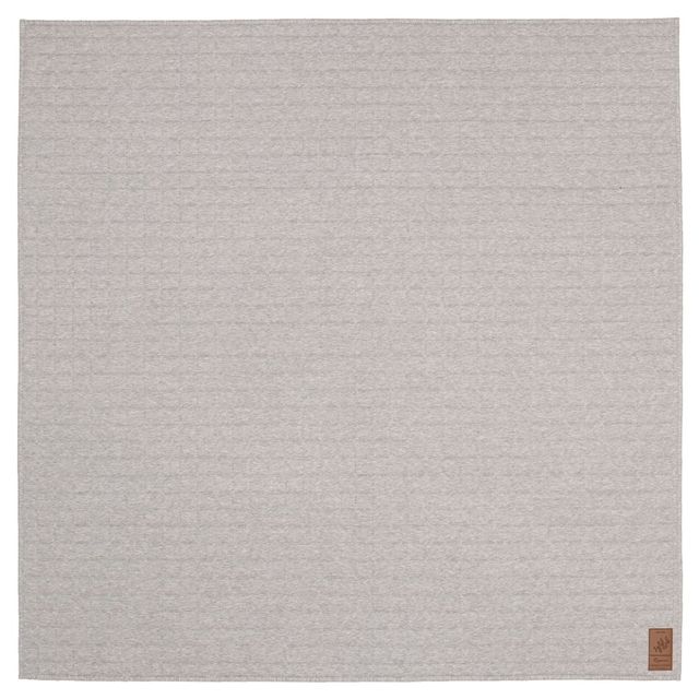 商品説明サイズ(cm)：190×240　厚み(mm）：5素材：表面：ポリエステル75％・綿25％ 中材：ポリエステル100％ 硬綿200g／平方メートル 裏面：不織布 130g／平方メートル すべりどめ付き タグ：PUレザー機能：-洗濯：ウ...