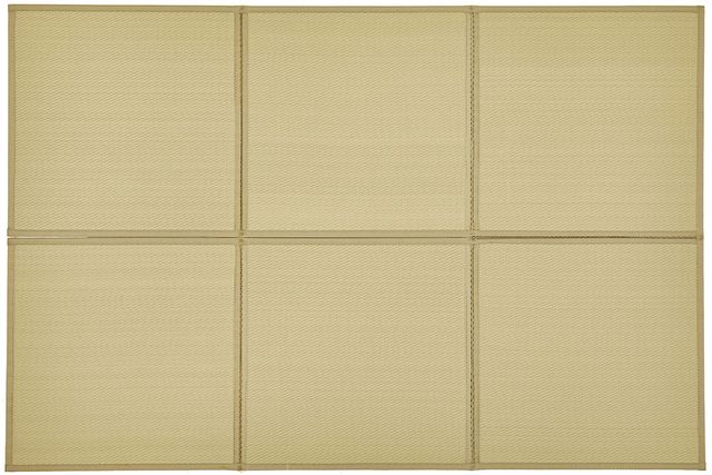 商品説明サイズ(cm)：150×225　厚み(mm）：11素材：表面：ポリオレフィン系複合樹脂 中材：不織布 裏面：不織布機能：-洗濯：洗濯機不可すべり止め：ありホットカ−ペット床暖房：非対応原産国：中国ズレるイライラから解放！置き畳同士を...