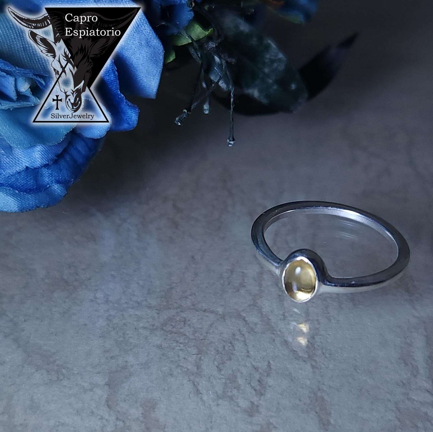 商品詳細 ブランド Capro Espiatorio/カプロ・エスピアートリオ 商品説明 ※こちらの商品は受注制作となります。お届けに3週間〜1ヶ月前後頂きますのでご了承下さい。 ※受注制作品につきましてはご注文後のキャンセル、商品の返品・...