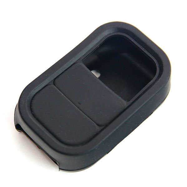■ GoPro HERO8〜4/Session用 Wi-Fiリモコン(当社製品GO112: 販売終了)に対応のリモコンカバーです。 色：黒 シリコン製 ※本商品にリモコンは付属しません。 ・オレンジもございます(別売)。 【GLIDER製品...