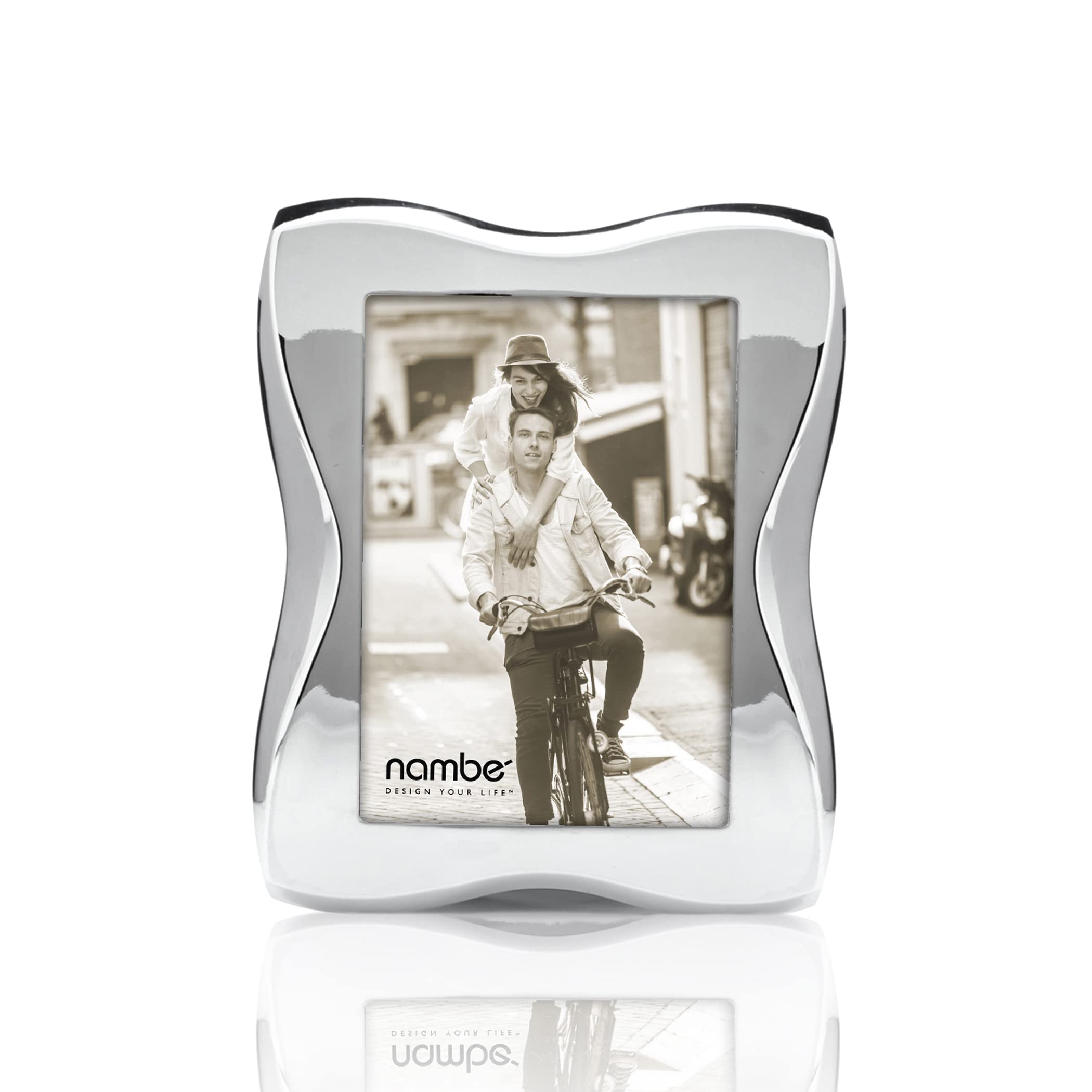 nambe Bella 写真フレーム 5インチ x 7インチ | 強化ガラス付きフォトフレーム | ヴィンテージで現代的なデザイン | 卓上ディスプレイ 家族 友人 結婚祝い ホームオフィス装飾 |