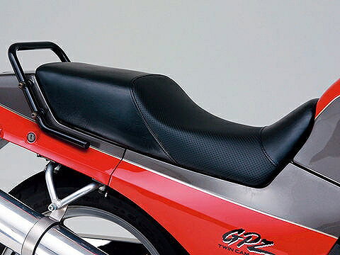 【DAYTONA(デイトナ)】 46169 COZYシート GPZ900R/750R用 ディンプルメッシュ/ブラック品番46169カラーディンプルメッシュ/ブラックサイズタイプCOMP シートベース付き説明■GPZ900R/750R Nin...
