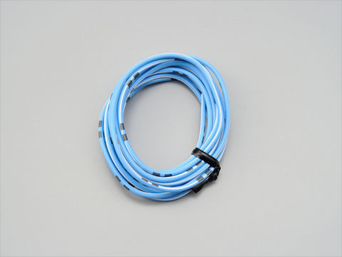 【DAYTONA(デイトナ)】 93200 純正色ハーネス AVS0.75 （空/白）【品番】93200【カラー】空/白【サイズ】2m【タイプ】【説明】・電装パーツを後付けしたり、純正電装の補修をする際にはやはり純正ハーネス色を使いたいもの...