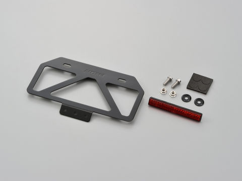 【DAYTONA(デイトナ)】 99660 軽量ナンバープレートスタビライザー リフレクター付き ブラック【品番】99660【カラー】ブラック【サイズ】Mサイズ【タイプ】原付用山型【説明】振動によるナンバープレートのひび割れや破損を予防しま...