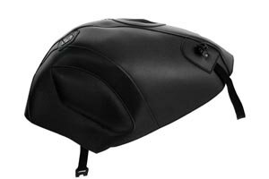 バグスター 【4520616902612】 BAGSTER タンクカバー ブラック VFR 800 02-09素材： ビニールレザー 色： BLACK ヨーロッパのバイク文化が生んだタンクをカバーするという発想。幅広いカラーバリエーションで...