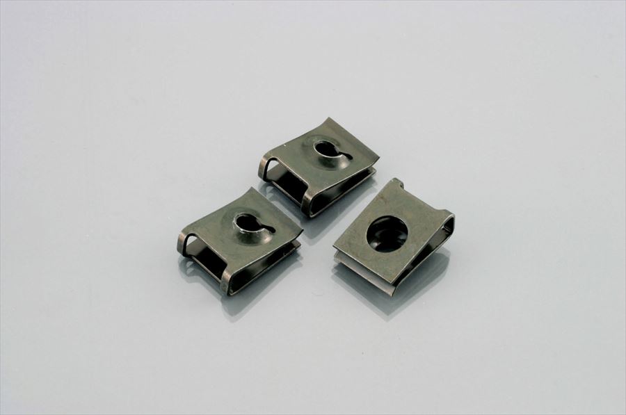 ●スチール製黒色クロメート●適合板厚：2〜3.5mm適合車種汎用備考●推奨ビスウインカー＆ボディ用ビス（十字穴付/トラス/タッピング）　（グリーンクロメート）　5×12/14/16　0900-056-09000〜02（2ヶ入）　　（シルバー...