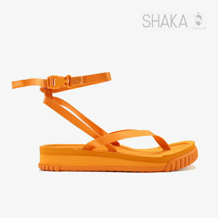DISCRIPTION -製品説明- トングサンダルとストラップサンダルの良いところを兼ねたBUENA VISTA。 細いストラップとSHAKAの特徴的なボリュームのあるソールが絶妙なバランスで女性らしさを表現。 リゾートのお供に履いてもら...