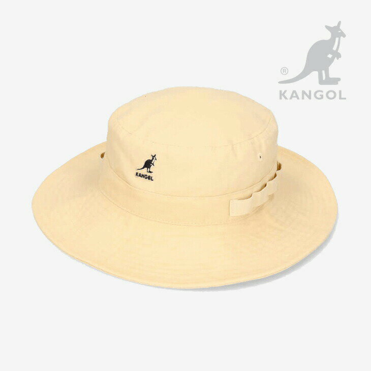 DISCRIPTION -製品説明- ストリートシーンでも注目のフィッシャーマンハット型。 コントラストカラーのあご紐は先端をシリコンに浸したユニークなデザインが特徴的。 丈夫なコットンキャンバス素材を使用しアウトドア、フェスシーンでも活躍...