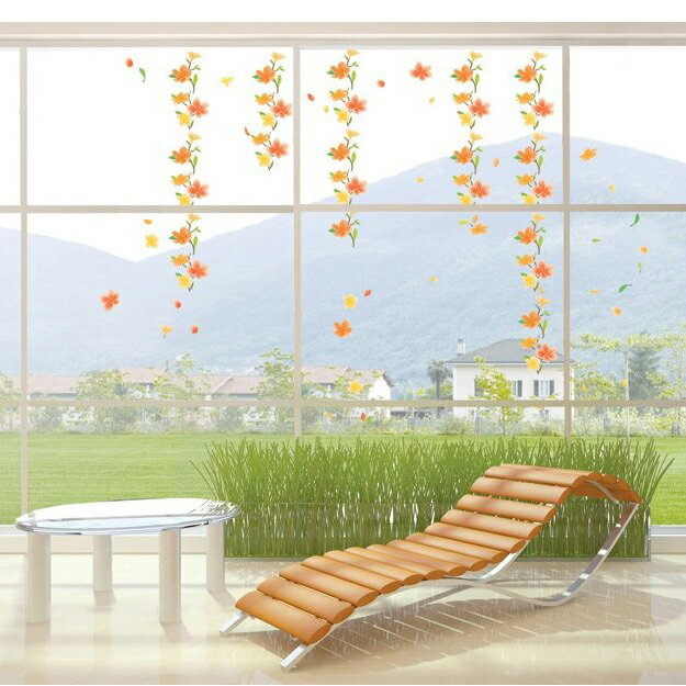 ●商品概要 サイズ：50×70cm 生産国：韓国 材質：ポリ塩化ビニル お部屋に明るさと華やかさをプラス オレンジやイエローの優しい色合いが魅力の、ナチュラルフラワーウォールステッカーです。 壁や窓に貼るだけで、まるで花が舞うような軽やかで...