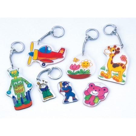 温度の変化による物質の変化を体験できるキットです。 油性、耐水性ペンで絵を描いて、オーブントースターで焼いて仕上げます オーブントースターで焼くと約1/5に収縮します。 【セット内容】 透明板180×127×0.35mm×2 キーホルダー×...