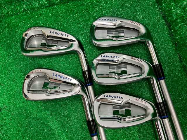 商品詳細 種別 アイアンセット メーカー グローブライド(ダイワ) モデル ONOFF LABOSPEC RB-247K シャフト MCI80 5本セット フレックス R ロフト 30 本数 5 番手 6-9 P 長さ 37.25 クラブ重...