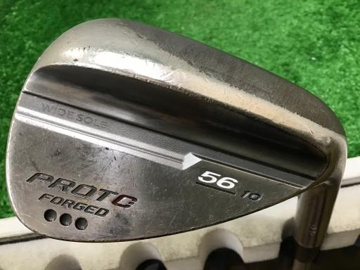タイプ男性用利き手右利き商品コード2100399949749クラブ種別ウェッジメーカー名PROTO−CONCEPT商品名PROTO−CONCEPT　FORGED　WEDGE（メッキ）　56°／10°発売年2019シャフト純正特注シャフトシャ...