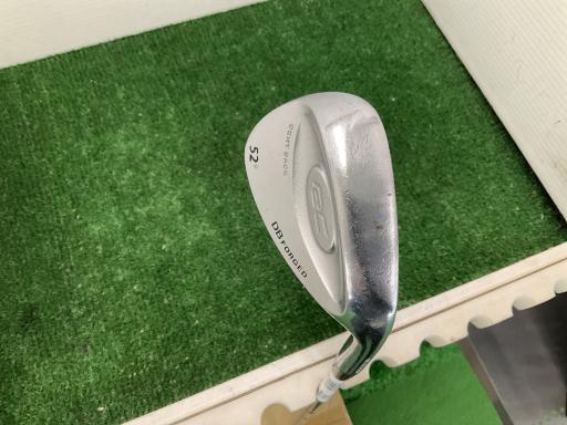 タイプ男性用利き手右利き商品コード2100398948293クラブ種別ウェッジメーカー名ロイヤルコレクション商品名RC　DB　FORGED　DENT　BACK　52°／09°発売年2011シャフトDynamic　Goldシャフト材質スチール...