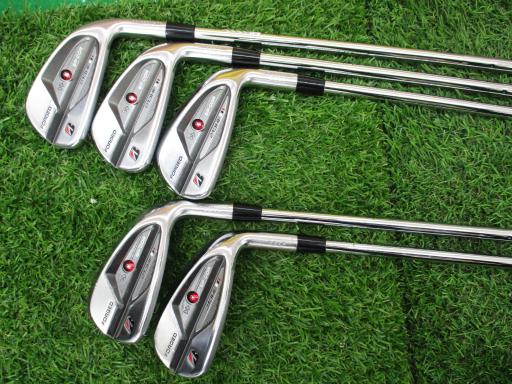 タイプ男性用利き手右利き商品コード2100399915966クラブ種別アイアンセットメーカー名ブリヂストン商品名BRIDGESTONE　213HF　5S発売年2021シャフトNS　PRO　850GH　neoシャフト材質メーカーフレックスSフ...