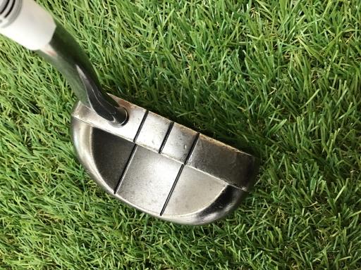 タイプ男性用利き手右利き商品コード2100393868640クラブ種別パターメーカー名オデッセイ商品名WHITE　ICE　ROSSIE　35インチ発売年2009シャフトスチールシャフト材質スチールメーカーフレックスその他フレックスその他クラ...