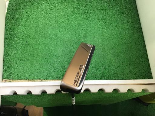 タイプ男性用利き手右利き商品コード2100401642293クラブ種別パターメーカー名ピン商品名HEPPLER　ANSER　5　34インチ（PP59）発売年2020シャフトスチールシャフト材質スチールメーカーフレックスその他フレックスその他...