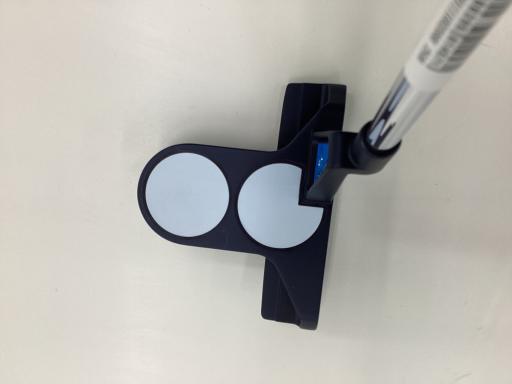 タイプ男性用利き手右利き商品コード2100395014571クラブ種別パターメーカー名オデッセイ商品名Ai−ONE　TRI−BEAM　2−BALL　BLADE　CS　34インチ発売年2025シャフトSTROKE　LAB　90　スチールシャフ...