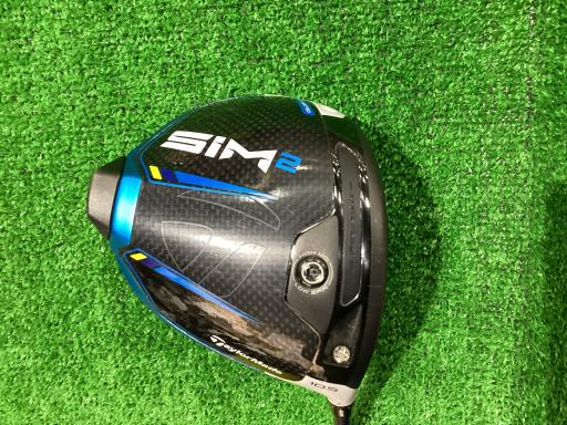 タイプ男性用利き手右利き商品コード2100401914413クラブ種別ドライバーメーカー名テーラーメイド商品名SIM2　10．5°発売年2021シャフト純正特注シャフトシャフト材質その他メーカーフレックスSフレックスSクラブセット組合せ内容...