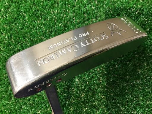 タイプ男性用利き手右利き商品コード2100402205770クラブ種別パターメーカー名タイトリスト商品名SCOTTY　CAMERON　PRO　PLATINUM　NEWPORT　MID　SLANT　●●●発売年シャフトMicro　Stepシャ...