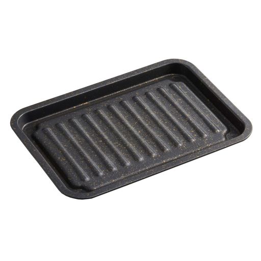 【商品仕様】商品サイズ/(約)24.5x17.5x1.6cm、材質・成分/アルミメッキ鋼板、表面加工/内面:ふっ素樹脂塗膜加工・外面:シリコン樹脂加工、耐熱温度/300°C 【グリル料理の幅が広がる万能トレー】波形の油きりのおかげで、留まっ...