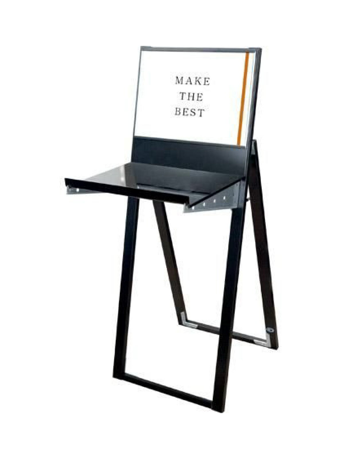 A3ポスターとサンプル展示を両立する2役のスタンド什器■製品仕様●本体フレーム=アルミ押出し材/アルマイト仕上(ブラック)●面板=アルミ複合板(黒)3mm+カードケースA3●受け=アクリル板3mm(底面：アルミ複合板)●棚受け=ZAM●レー...