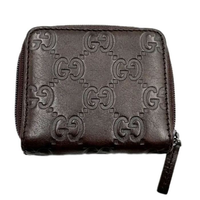 カテゴリ コインケース ブランド GUCCI / グッチ サイズ W約8cm x H約7cm x D約1.5cm 付属品 なし カラー ブラウン モデル - 備考 内部両サイドに変色がございます。 角擦れ、金具擦れがございます。 チャック閉...