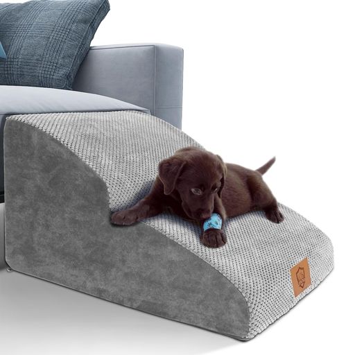 行動 小型犬・老犬介護:体の小さい小型犬、足腰が悪くジャンプできない老犬、こちらのステップを使えば高所に登れます。ソファーやベット、机にも使えますので、よりご主人様に近づけます。こちらのステップは22kg以下対応できますので、ほとんどの小型...