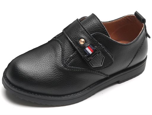 スポーツ 上質な合成皮革より作られ、天然革のような美しい艶を放ち、高級感が溢れ、足元の華やかさを演出します。また、優れた柔軟性で摩擦や刺激はなく、子供の足に馴染みやすく、フィット感よく履いて頂けます。 つま先が丸くデザインされ、窮屈感なく足...