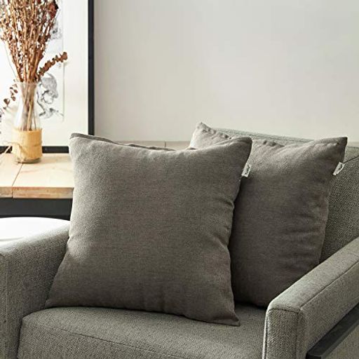 サイズ:45cmx45cmカバーのみの販売(中身は別売りです)。45x45cmのサイズは一般的によく人気があります。背当てとしてはもちろん、胸に抱えて、膝に乗せるなどはちょうどいい。ロータイプのソファーにも馴染みます。 カラー:18色の無地...