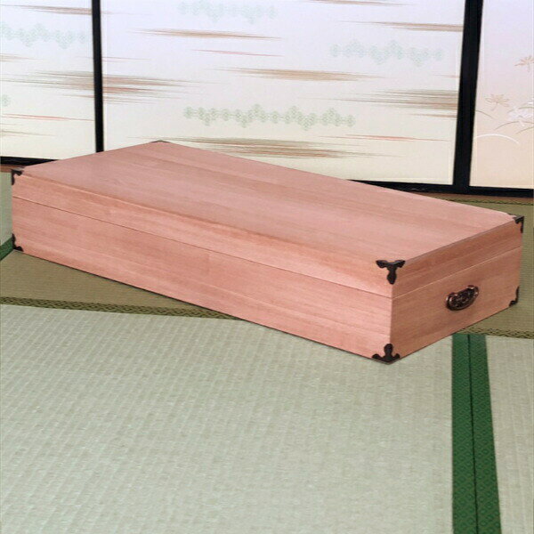 サイズ約 幅91×奥行41.5×高さ19（cm）重量約 4kg内容量1台材質本体側板・天板：桐天然木集成材底板：桐合板表面仕上げ：柿渋塗装生産国日本製耐荷重5kg（1段あたり）組立状態完成品備考着物収納可能枚数：約4枚区分返品・キャンセル区...