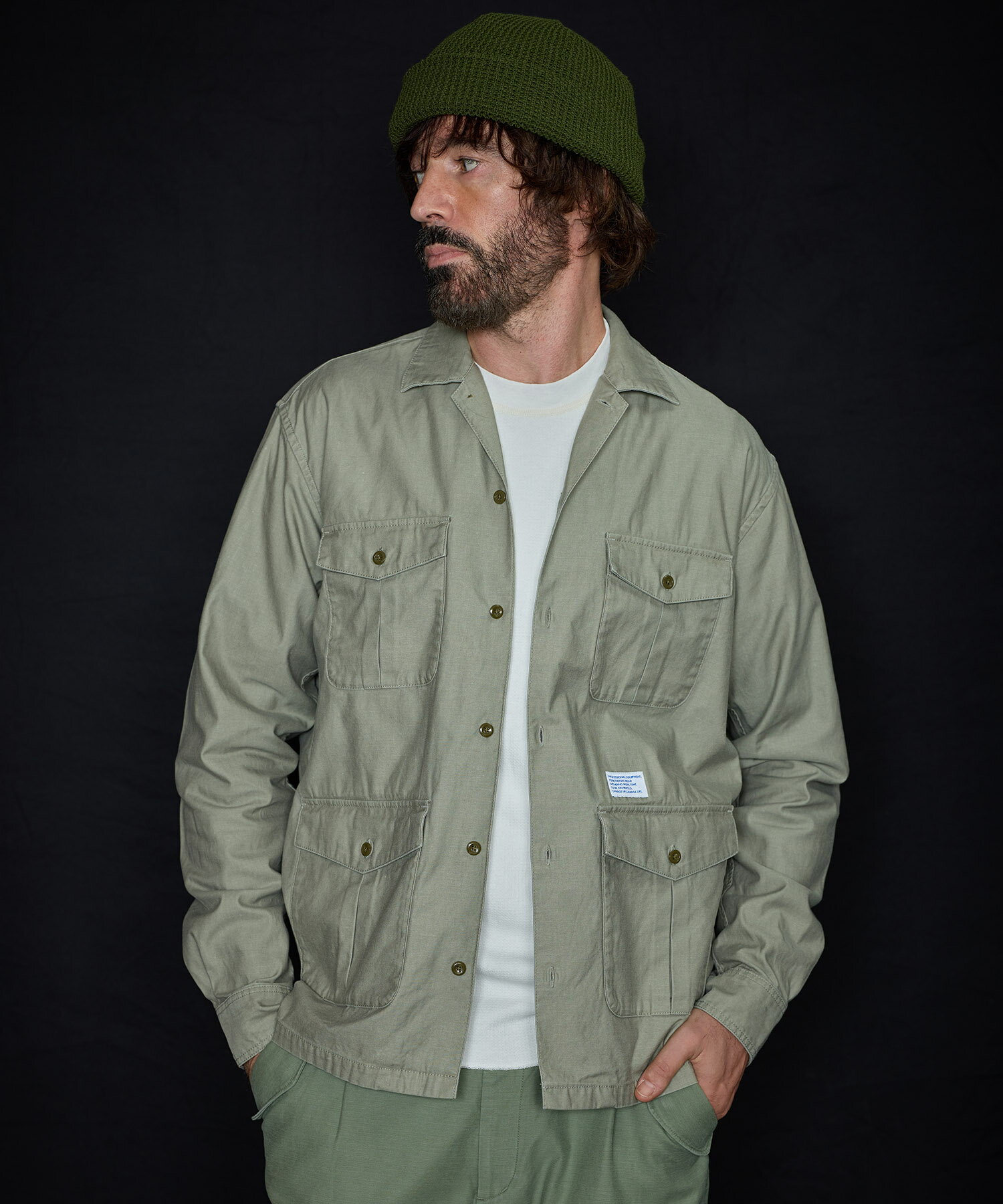 GORDON MILLER C/R バックサテン Military Jacket (ゴードンミラー バックサテン ミリタリー ジャケット) 4ポケットのミリタリーシャツジャケットはアウターとしてもインナーシャツとしても幅広くコーディネートで...