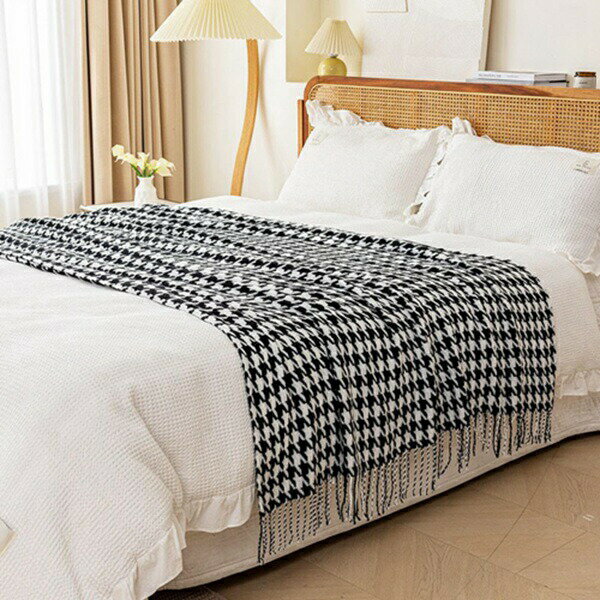 　　　 ◆◇◆人気の秘密◆◇◆ ?【手触り】高品質な毛布なので、肌に優しくて暖かいです。優れた通気性で蒸れにくく、全年間も快適に使用いただけますよ。柔軟な手触りなので、ベビーケットとしても大活躍です。 ?【パチパチ静電気を抑制】マイクロファ...