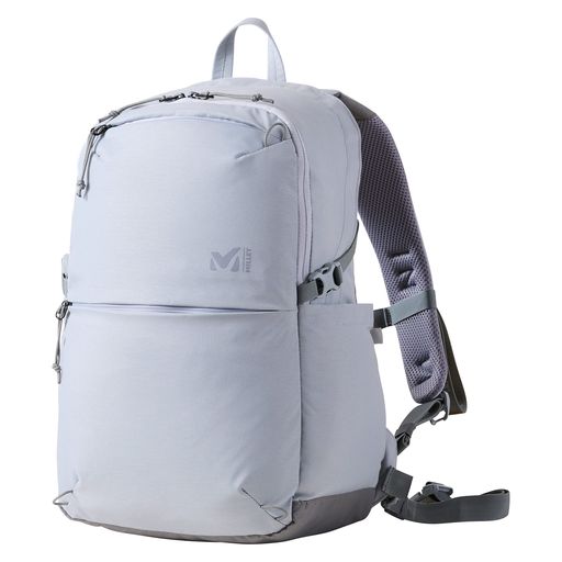 【背面長】■U=43cm 【重量】570g【容量】20L すっきりデザインに快適な背負い心地と便利な収納を備えたデイパック ・サイドコンプレッションストラップ ・オーガナイザー付きのフロントジップポケット ・2つのフロントジップポケット ・...