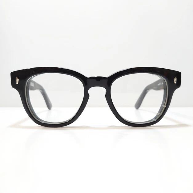 【 EFFECTOR (エフェクター) JULIA ジュリア 】 EFFECTORらしいボリューム感を持つフォックスボストンとも言える優雅なスタイルで、新しいEFFECTOR像を提案する。女性にもお勧めのアクトレスなモデル。 ▼仕様・生産国...