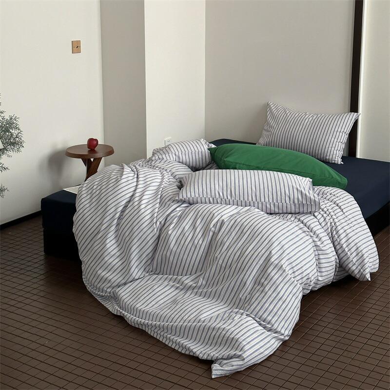商品情報素材綿 カラー写真参考サイズ★サイズ(cm)：フラットシーツタイプシングル（3点セット）1点布団カバー：150*200cm1点フラットシーツ：170*250cm1点枕カバー：48*74cm1.5m/1.8mサイズ用（4点セット）1点...