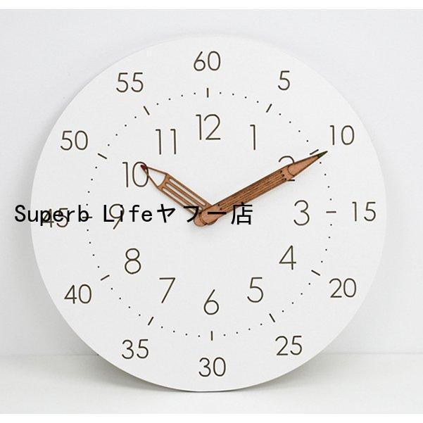 製品仕様製品名：壁掛け時計サイズ：直径29.5cm*厚さ4.5cmカラー：ホワイト、ブルー枠と針とカバー：天然木製盤面：密度ボード【視認性が高い】明るい色を使って針がそれぞれ色分けされているので、長針と短針の区別もつきやすい、お子さんが理解...