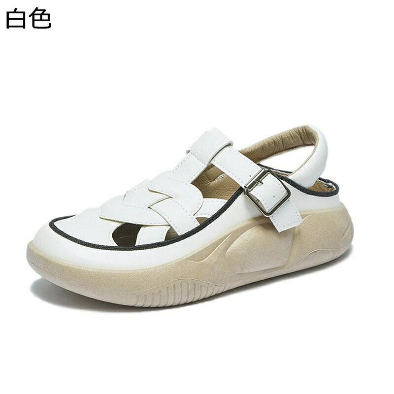 説明 ▼特色について▼ ◎シンプルなデザインなので年齢を問わず、幅広いボトムスと相性がよく、カジュアルにも綺麗めにも適用、一足持っていると重宝します。 ◎素足での着用だけでなく、ソックスと合わせたスポーティーな履きこなしも、今っぽくておすす...