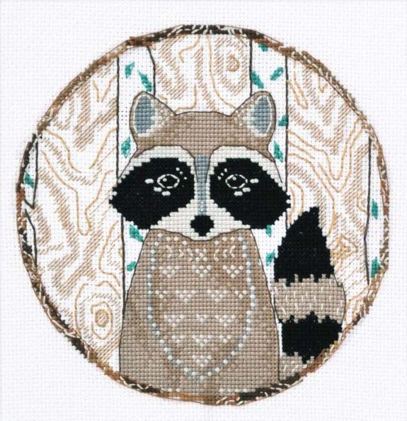 ロシアのメーカー、OVENのクロスステッチ刺繍キットです。 ■サイズ：15 × 15 センチ ■キット内容 ・刺繍糸 ・刺繍布(無地) 　アイーダ16カウント（1センチに6.3目） ・針 ・カラー図案・説明書（ロシア語） ※日本語による補足...