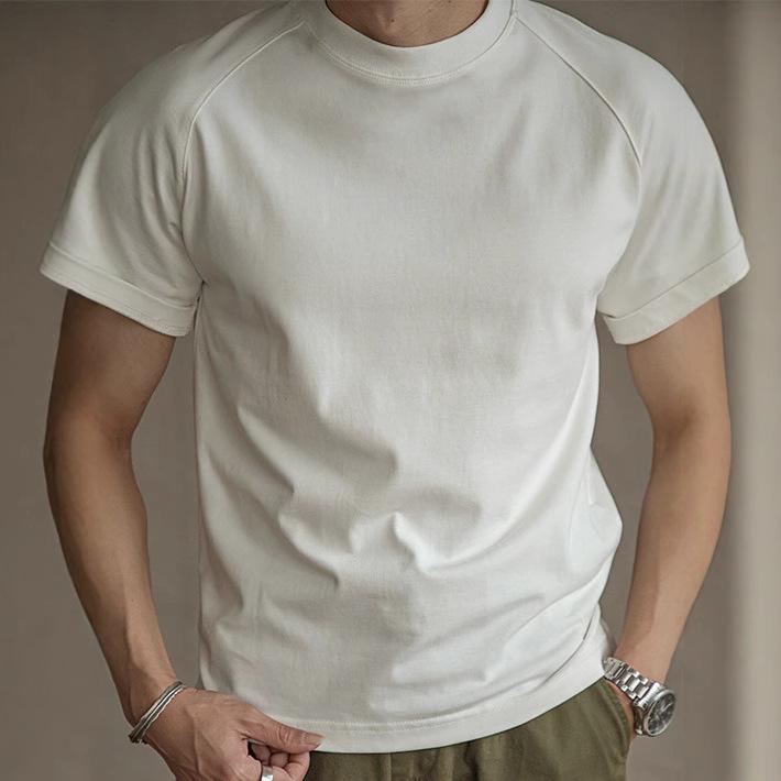 ・カテゴリ: Tシャツ・スタイル: ベーシック・主な素材: 綿71～80%混紡・ネックライン: クルーネック・袖丈: 半袖・袖タイプ: レギュラー・柄: 無地・カラー展開: ホワイト、ブラック・サイズ展開: M、L、XL、2XL、3XL・対...