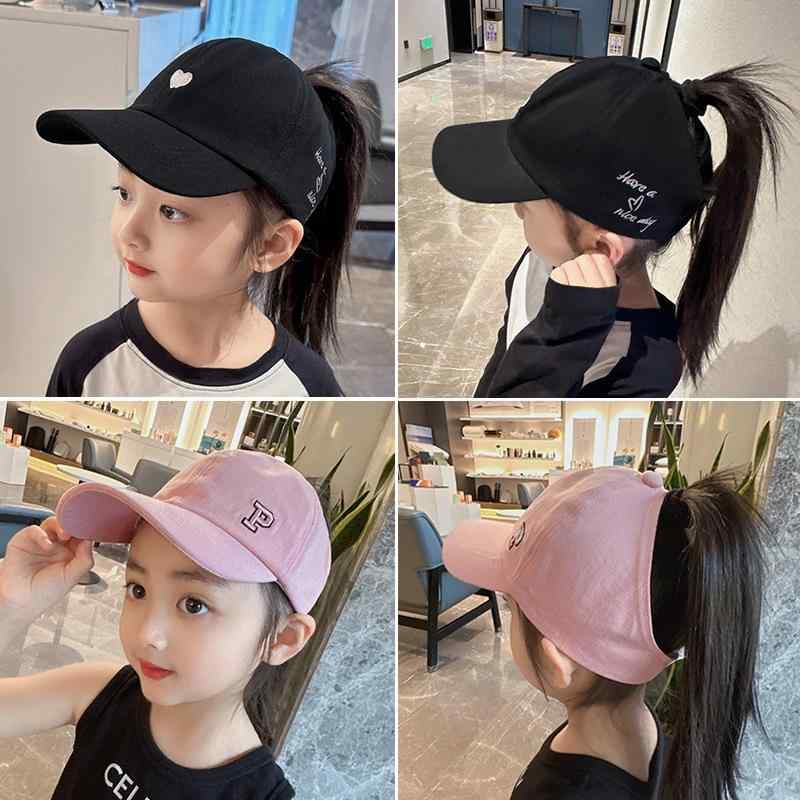 ・帽子の種類: サンバイザー・つばのスタイル: ワイド・カラー展開: ブラック、ピンク、アイボリー、ホワイト、ブラウン、ライトピンク、ベージュ、オレンジ、グリーン、パープル・機能: 日よけ、速乾・スタイル: キャラクター、さわやか、スウィー...