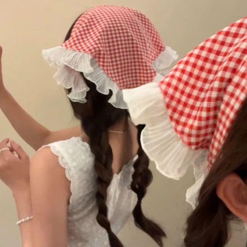 ・カテゴリ: ヘアバンド、カチューシャ・スタイル: 韓国風・主な素材: 布・対象: レディース・形状: 幾何学・柄: チェック・カラー展開: 白レース、ピンクレース、青白チェック、ピンク白チェック、赤白チェック、緑白チェック・デザイン要素:...