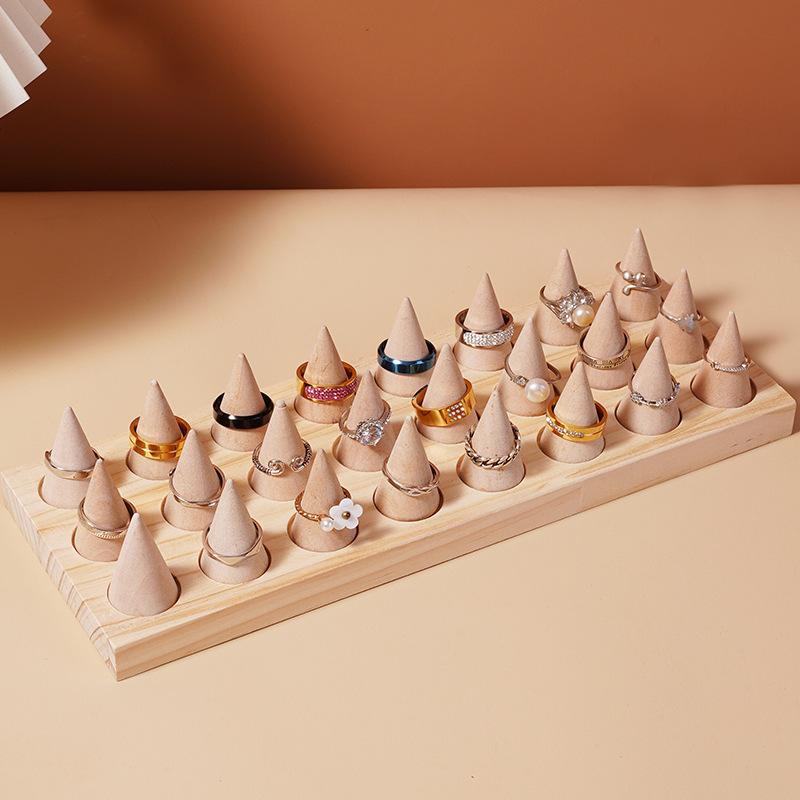 ・素材: 実木・形状: 指輪スタンド・カラー: 実木・収納本数: 6本、12本、24本・層数: 1層・スタイル: 古風・加工: 手作業