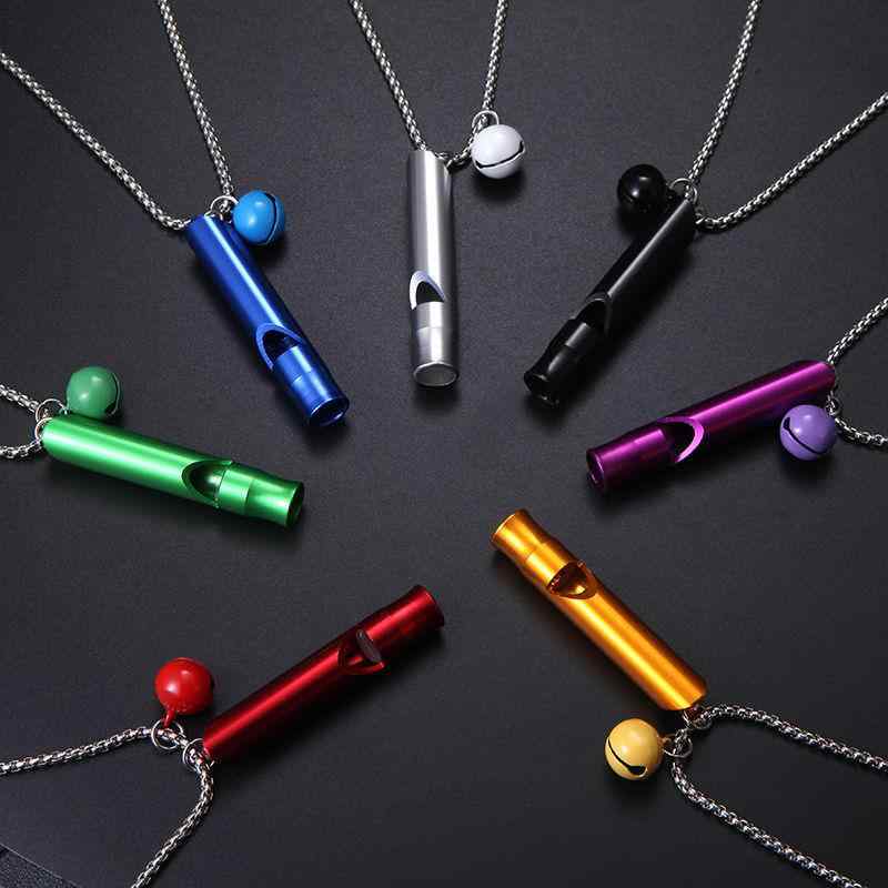 ・素材: チタン鋼・加工方法: 電気めっき・形状: U字形・チェーンスタイル: パールチェーン・トップ素材: 合金・長さ: 61cm～70cm・カラー展開: ブラック、シルバー、ブルー、レッド、パープル、グリーン、ゴールド・スタイル: 甘辛...