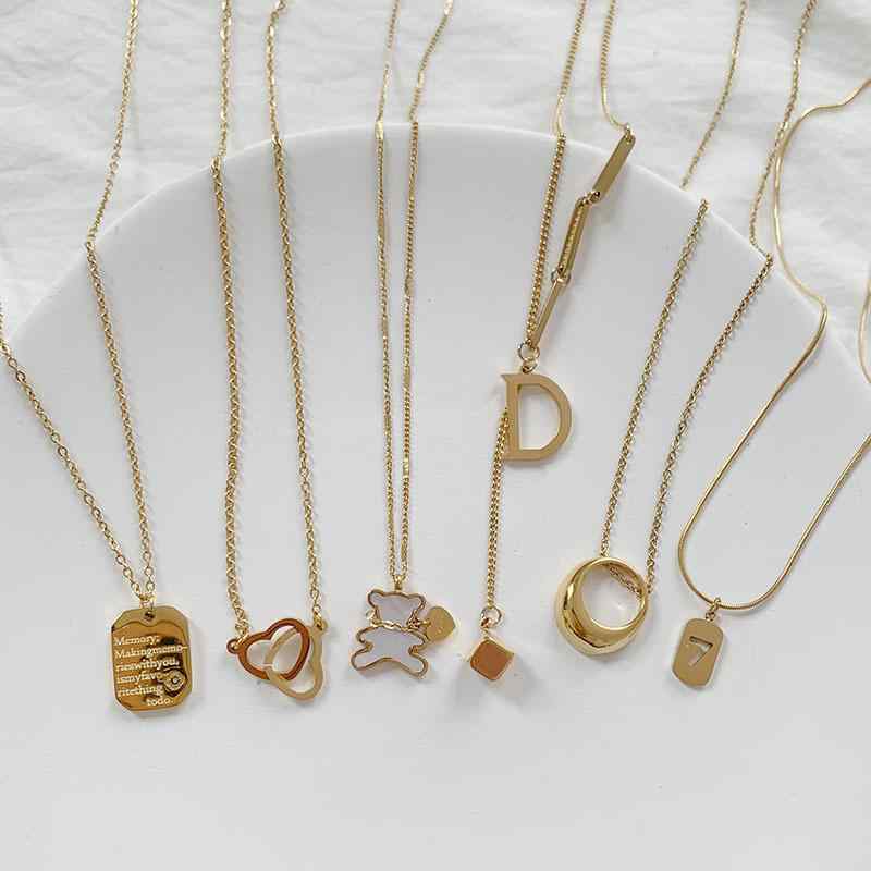 ・カテゴリ: ネックレス・主な素材: チタン鋼・加工: 電鍍・デザイン: 幾何学・チェーンの種類: 丸玉チェーン・長さ: 21〜50cm・カラー展開: ゴールド、ローズゴールド、シルバー