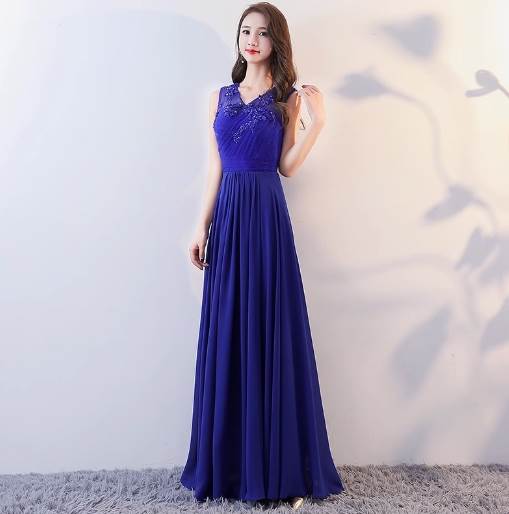 ロング丈のワンピースドレスで華やかな存在感を演出しましょう。女性らしさを引き立て、セミフレアのシルエットが上品な印象を与えます。色展開 ブルー レッド ダークレッド パープル イエロー ピンクサイズ S M L XL 2XL 3XLサイズ(...