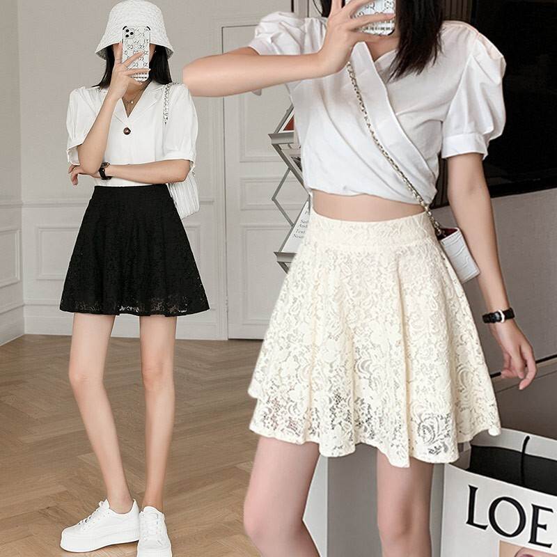 このレディーススカートは、キュロットスタイルのショートAラインデザインで、レースとファスナーが施されています。ハイウエストのシルエットが大人可愛い印象を与え、きれいめでおしゃれなスタイルを演出します。春夏の通勤やデート、お出かけに最適で、旅...