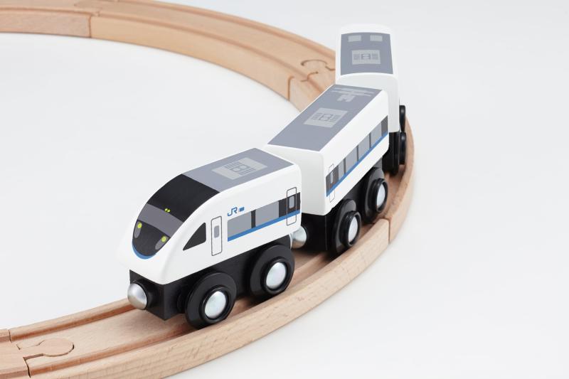 moku TRAIN 683系 サンダーバード 3両セット MOK-019手のひらサイズの鉄道車両に新車種が続々登場です。サイズ:本体 約H47mm×D12mm×W245mm。JR東日本商品化許諾済 JR東海承認済 JR西日本商品化許諾済 ...