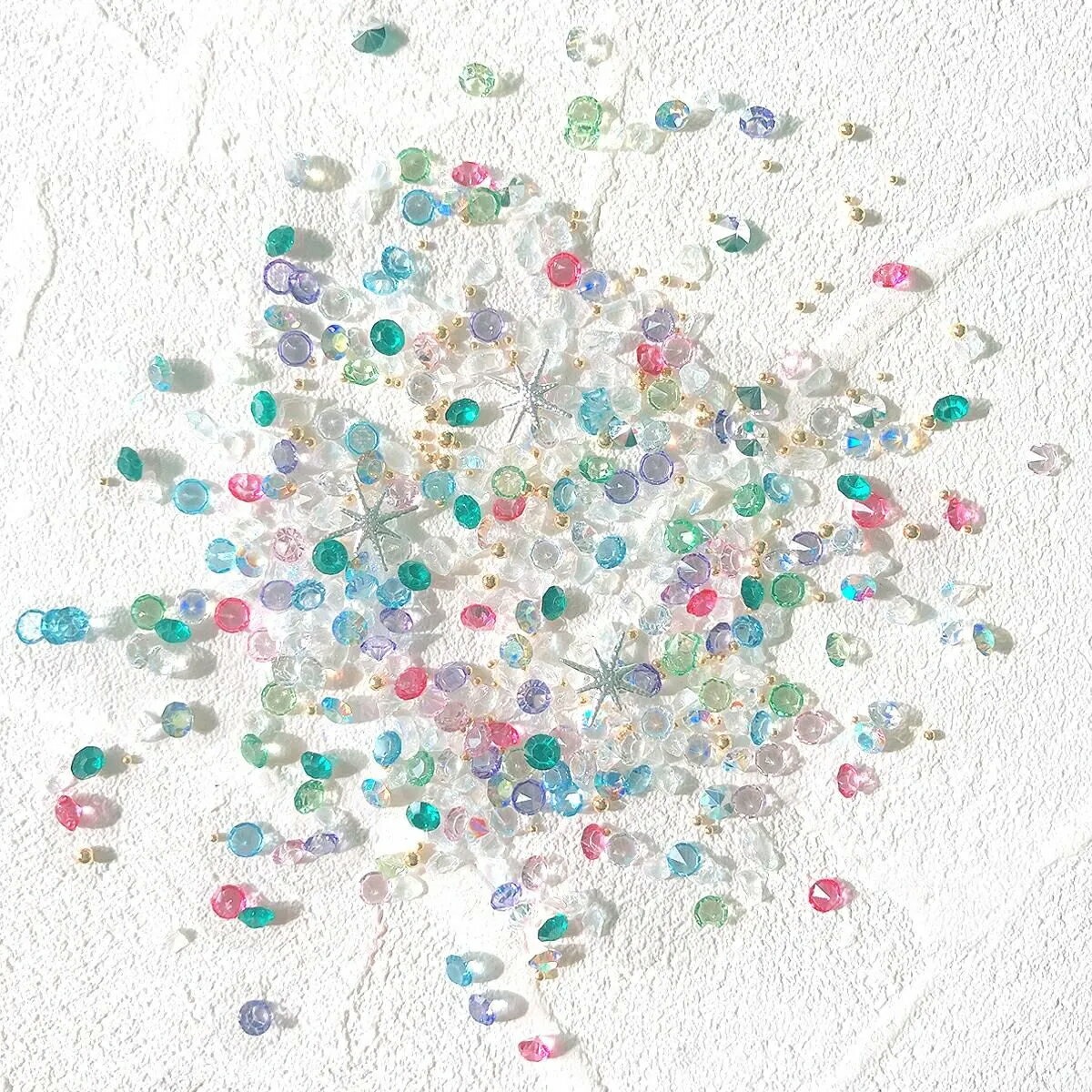 ※たくさんの方にご購入いただけますようおひとりさまお一つでお願いします。 写真の内容でお届けします。 発売時期により内容が異なります(写真を参考にしてください) GreenOceanオリジナルブレンド♪ネイルやレジン封入におすすめです♪ 「...