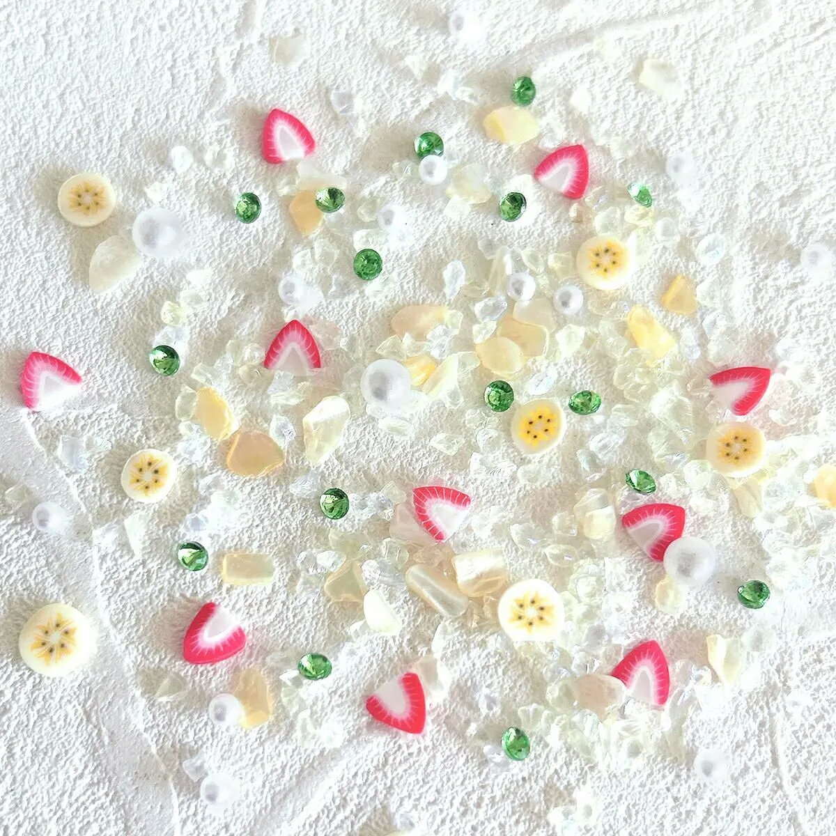 ※たくさんの方にご購入いただけますようおひとりさまお一つでお願いします。 写真の内容でお届けします。 発売時期により内容が異なります(写真を参考にしてください) GreenOceanオリジナルブレンド♪ネイルやレジン封入におすすめです♪ 「...