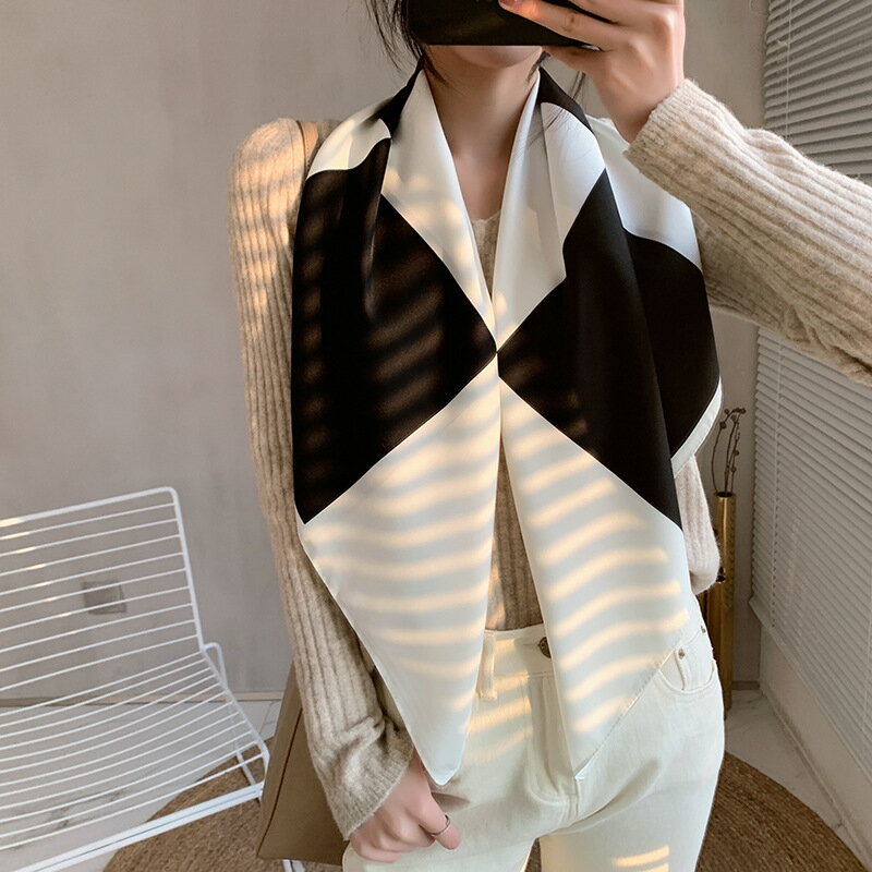 ☆手作り、海外生産の為、多少の柄ずれ、キズ、汚れがある場合がございますので、予めご了承ください。☆ 背景の小物等は撮影の為のイメージですので商品には含まれません。☆照明の具合で実際とは色合いが異なる場合がございます。